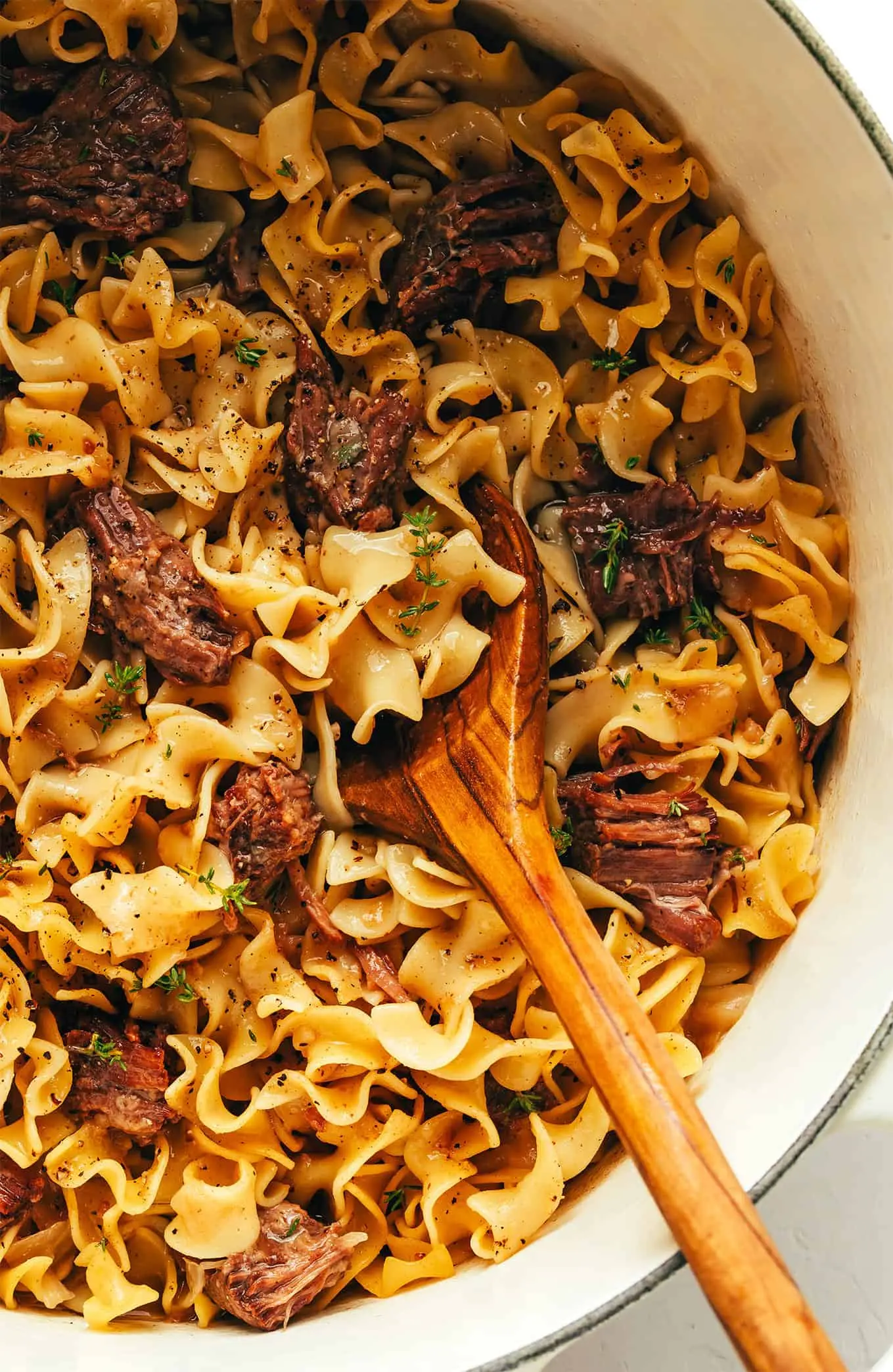 Estofado De Carne Con Papas Y Fideos: Receta Reconfortante | Carnicería ...
