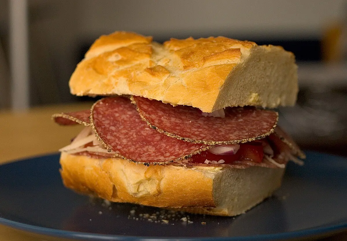 Bocadillo De Carne: Delicia Para Disfrutar En Cualquier Ocasión ...